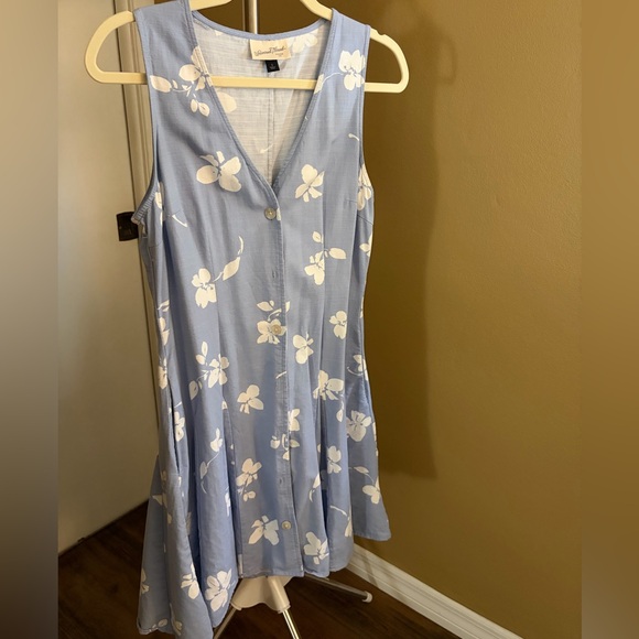 Universal Thread | Dresses | Universal Thread Light Blue Floral Dress ...
